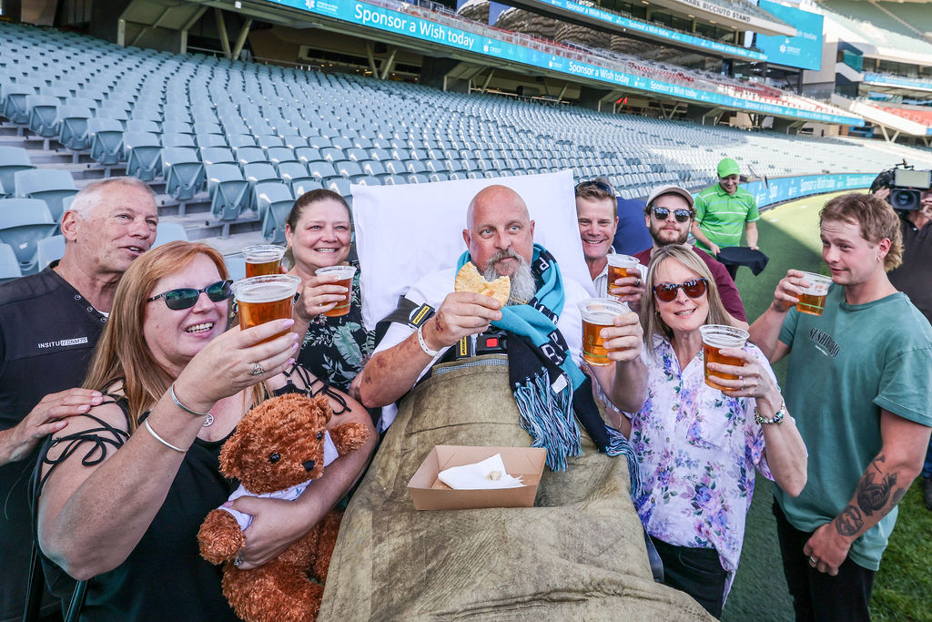 Simon’s Ambulance Wish was to have a pie and beer with his mates at the ...